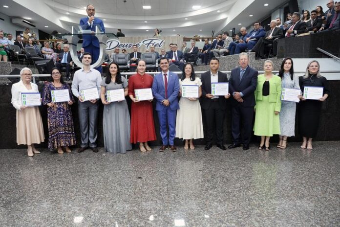 Deputado Cássio Gois prestigia celebração dos 30 anos da Escola Daniel ...